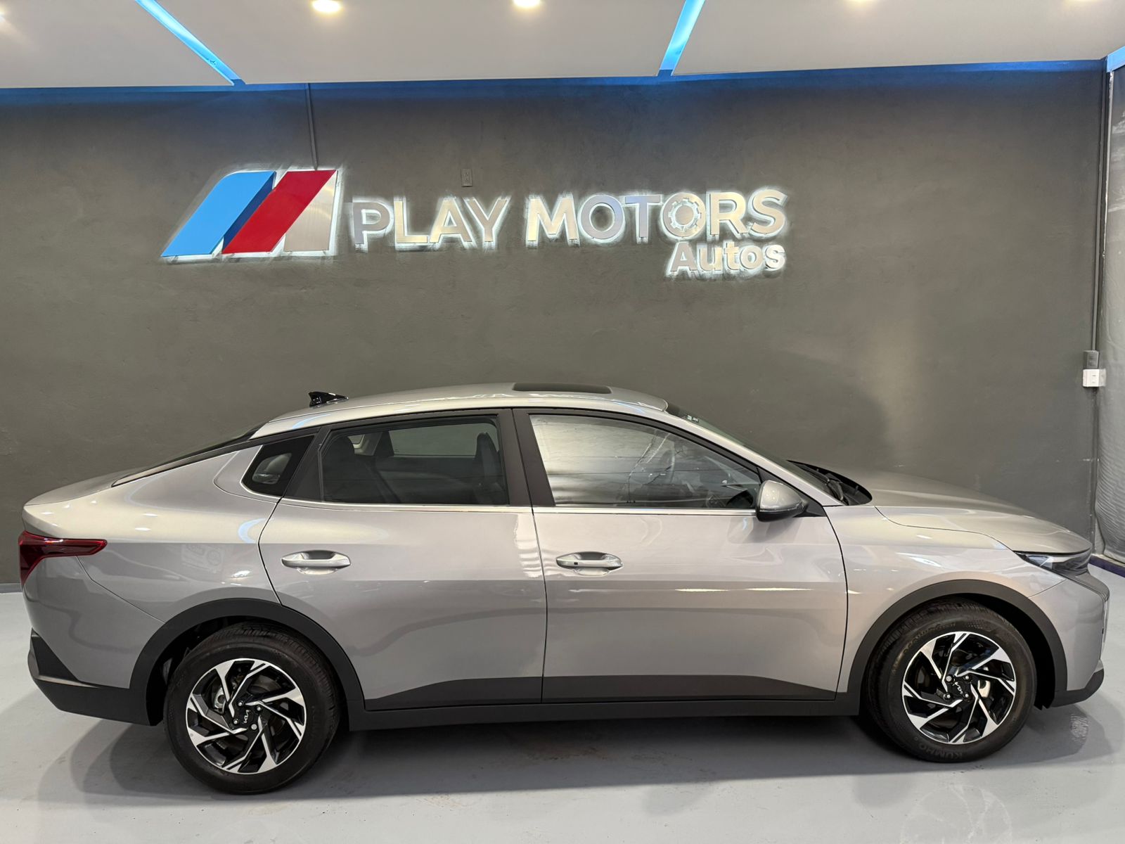 KIA K3 EX PACK 2025 - PlayMotors.com.mx